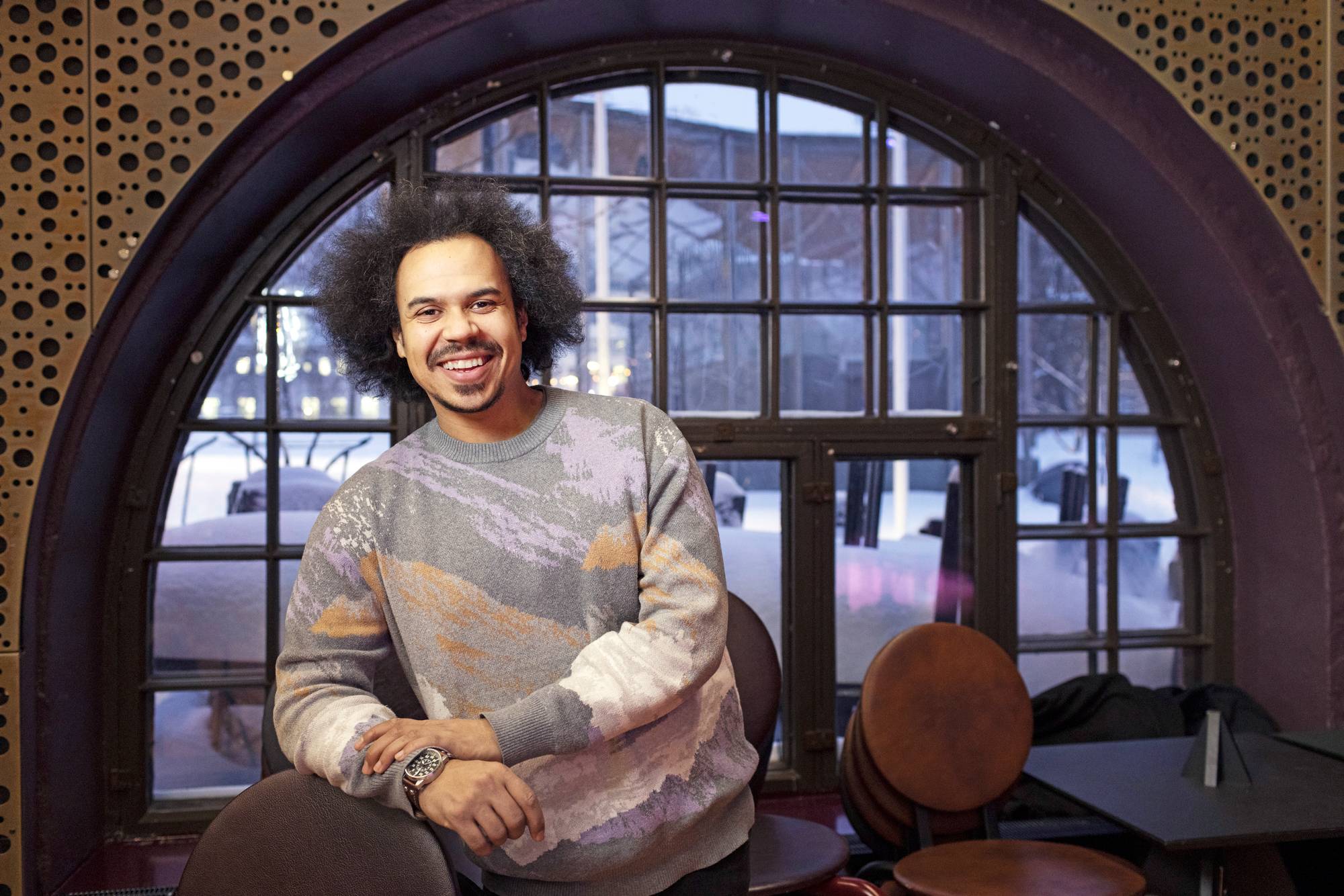 Toimittaja Sean Ricks: ”Tabuaiheita ei ohjelmassani ole” - Jyty-lehti.fi